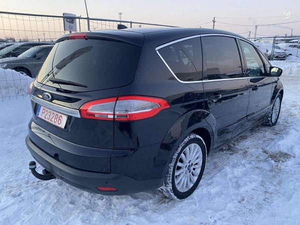 Black Ford S-Max 2015 in Kaunas, with an engine capacity of 1.60 L and mileage of 270 thousand km for 7200 €, photo 5 on AUTOMOTO.COM.LV
