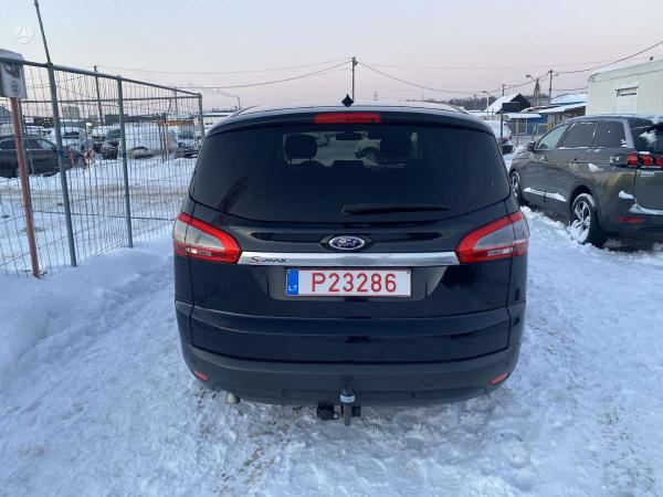 Black Ford S-Max 2015 in Kaunas, with an engine capacity of 1.60 L and mileage of 270 thousand km for 7200 €, photo 6 on AUTOMOTO.COM.LV