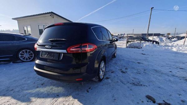 Black Ford S-Max 2015 in Vilnius, with an engine capacity of 2.00 L and mileage of 256 thousand km for 6600 €, photo 6 on AUTOMOTO.COM.LV