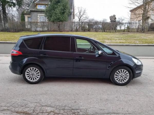 Black Ford S-Max 2015 in Jekabpils, with an engine capacity of 2.00 L and mileage of 0 thousand km for 6250 €, photo 6 on AUTOMOTO.COM.LV
