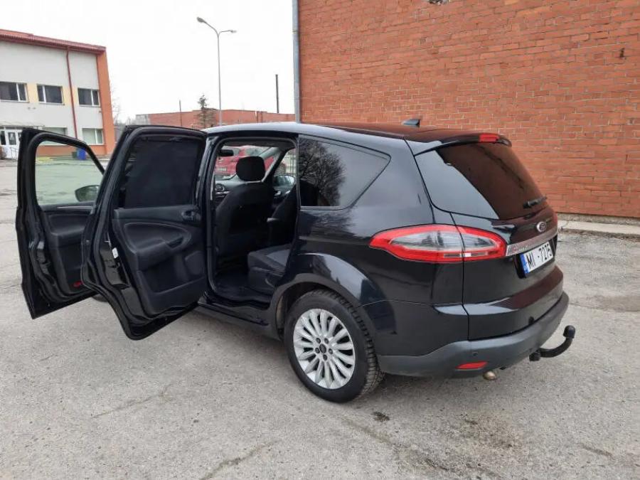 Melns Ford S-Max 2015 Jēkabpils, ar dzinēja tilpumu 2.00 L un nobraukumu 0 tūkst. km par 6250 €, foto 14 vietnē AUTOMOTO.COM.LV