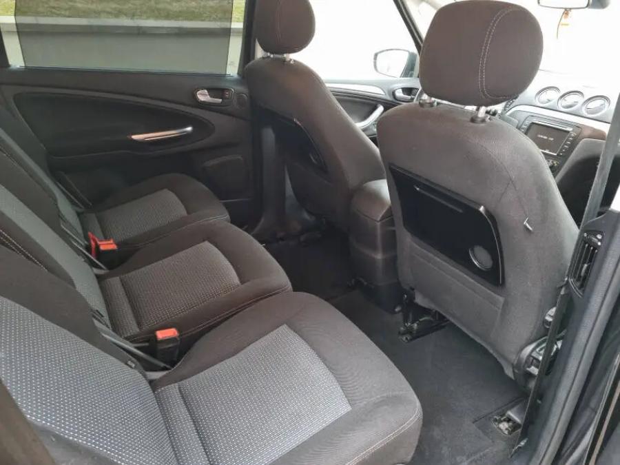 Melns Ford S-Max 2015 Jēkabpils, ar dzinēja tilpumu 2.00 L un nobraukumu 0 tūkst. km par 6250 €, foto 16 vietnē AUTOMOTO.COM.LV