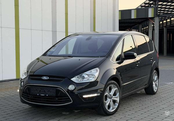 Melns Ford S-Max 2015 Raseiniai, ar dzinēja tilpumu 2.00 L un nobraukumu 269 tūkst. km par 5550 €, foto 3 vietnē AUTOMOTO.COM.LV