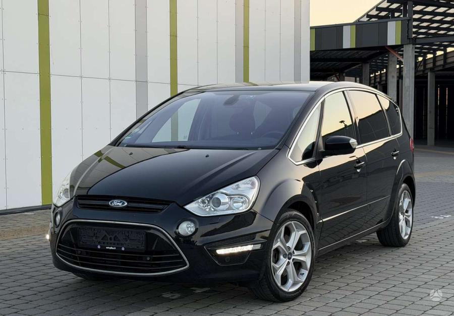 Black Ford S-Max 2015 in Raseiniai, with an engine capacity of 2.00 L and mileage of 269 thousand km for 5550 €, photo 4 on AUTOMOTO.COM.LV