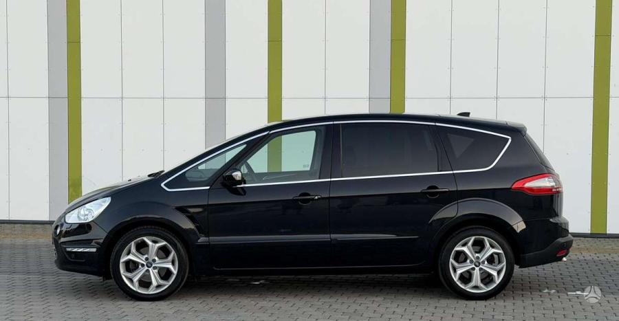 Black Ford S-Max 2015 in Raseiniai, with an engine capacity of 2.00 L and mileage of 269 thousand km for 5550 €, photo 12 on AUTOMOTO.COM.LV