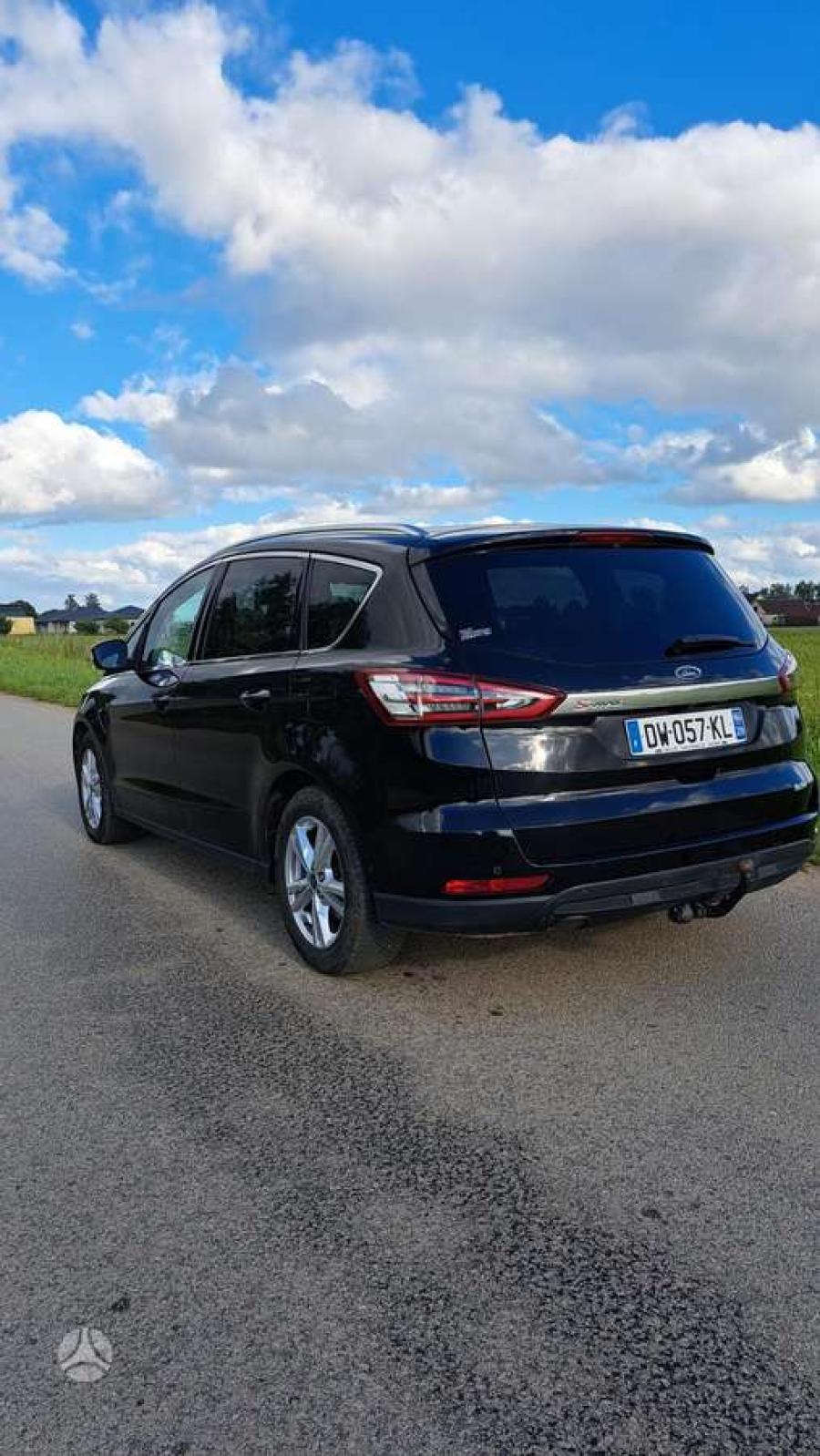 Melns Ford S-Max 2015 Tauragė, ar dzinēja tilpumu 2.00 L un nobraukumu 225 tūkst. km par 7100 €, foto 6 vietnē AUTOMOTO.COM.LV