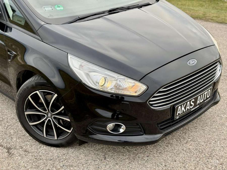 Black Ford S-Max 2016 in Vilkaviskis, with an engine capacity of 2.00 L and mileage of 254 thousand km for 9000 €, photo 8 on AUTOMOTO.COM.LV