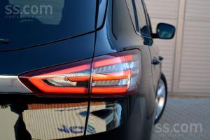 Melns Ford S-Max 2016 Rīga, ar dzinēja tilpumu 2.00 L un nobraukumu 260 tūkst. km par 12999 €, foto 12 vietnē AUTOMOTO.COM.LV