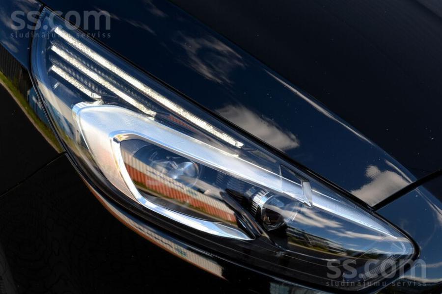 Melns Ford S-Max 2016 Rīga, ar dzinēja tilpumu 2.00 L un nobraukumu 260 tūkst. km par 12999 €, foto 17 vietnē AUTOMOTO.COM.LV