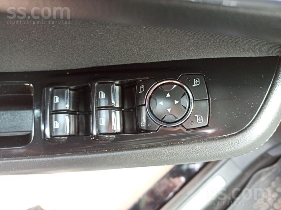 Melns Ford S-Max 2016 Daugavpils, ar dzinēja tilpumu 2.00 L un nobraukumu 0 tūkst. km par 7150 €, foto 25 vietnē AUTOMOTO.COM.LV