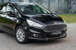 Black Ford S-Max 2016 in Vilnius, with an engine capacity of 2.00 L and mileage of 169 thousand km for 8900 €, photo 3 on AUTOMOTO.COM.LV