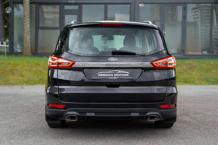 Black Ford S-Max 2016 in Vilnius, with an engine capacity of 2.00 L and mileage of 169 thousand km for 8900 €, photo 15 on AUTOMOTO.COM.LV