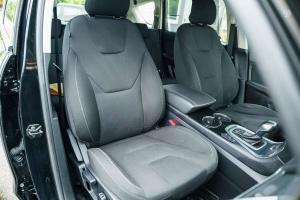 Black Ford S-Max 2016 in Vilnius, with an engine capacity of 2.00 L and mileage of 169 thousand km for 8900 €, photo 21 on AUTOMOTO.COM.LV