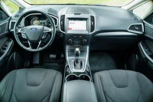 Black Ford S-Max 2016 in Vilnius, with an engine capacity of 2.00 L and mileage of 169 thousand km for 8900 €, photo 27 on AUTOMOTO.COM.LV