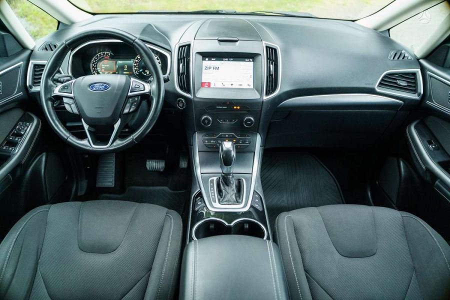 Black Ford S-Max 2016 in Vilnius, with an engine capacity of 2.00 L and mileage of 169 thousand km for 8900 €, photo 27 on AUTOMOTO.COM.LV