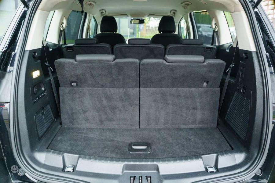 Black Ford S-Max 2016 in Vilnius, with an engine capacity of 2.00 L and mileage of 169 thousand km for 8900 €, photo 39 on AUTOMOTO.COM.LV