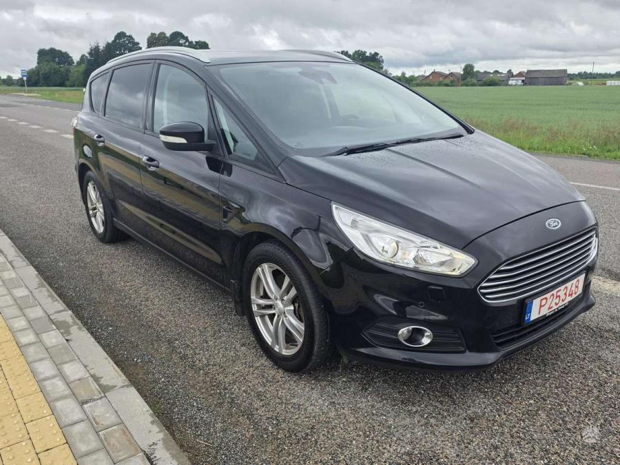 Black Ford S-Max 2016 in Jurbarkas, with an engine capacity of 2.00 L and mileage of 147 thousand km for 9000 €, photo 7 on AUTOMOTO.COM.LV