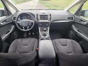 Black Ford S-Max 2016 in Jurbarkas, with an engine capacity of 2.00 L and mileage of 147 thousand km for 9000 €, photo 16 on AUTOMOTO.COM.LV