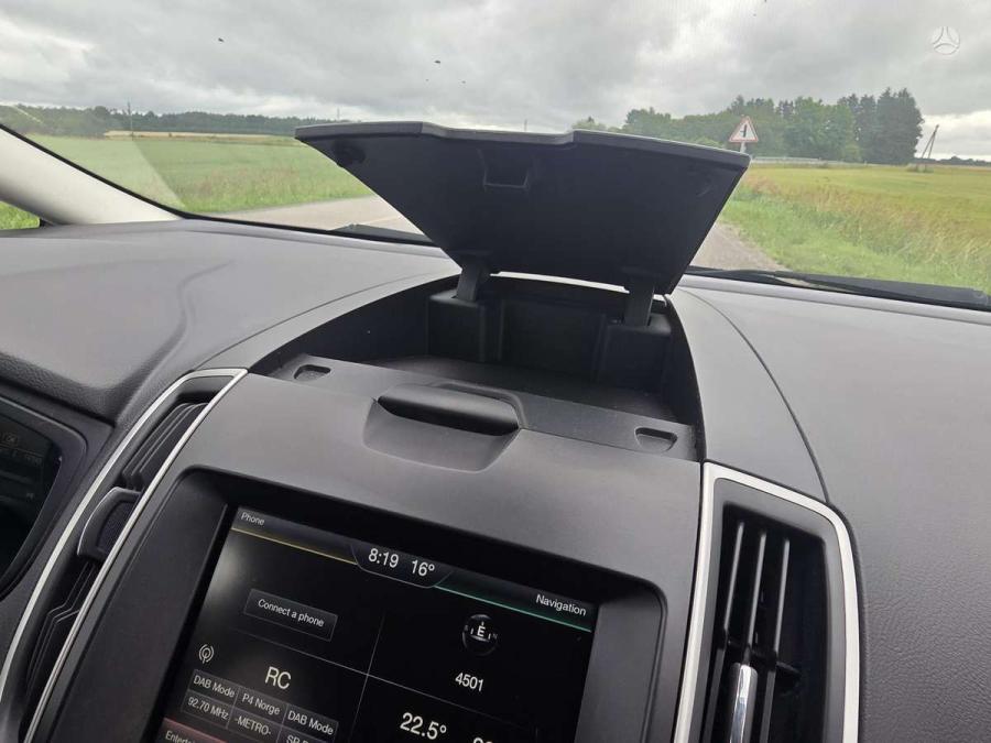 Black Ford S-Max 2016 in Jurbarkas, with an engine capacity of 2.00 L and mileage of 147 thousand km for 9000 €, photo 22 on AUTOMOTO.COM.LV