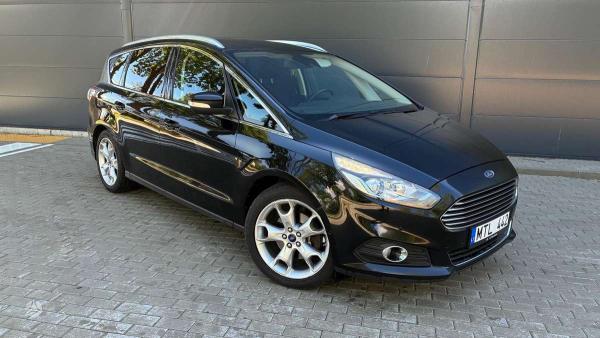 Black Ford S-Max 2016 in Kaunas, with an engine capacity of 2.00 L and mileage of 400 thousand km for 5900 €, photo 1 on AUTOMOTO.COM.LV