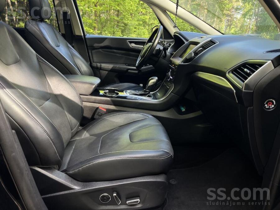 Black Ford S-Max 2016 in Riga, with an engine capacity of 2.00 L and mileage of 224 thousand km for 7950 €, photo 9 on AUTOMOTO.COM.LV