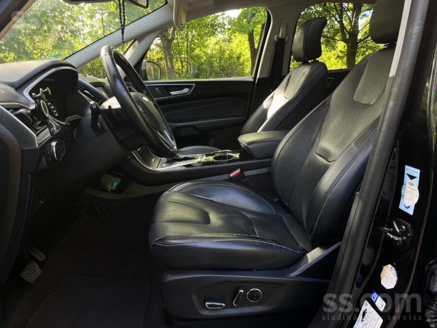 Black Ford S-Max 2016 in Riga, with an engine capacity of 2.00 L and mileage of 224 thousand km for 7950 €, photo 10 on AUTOMOTO.COM.LV