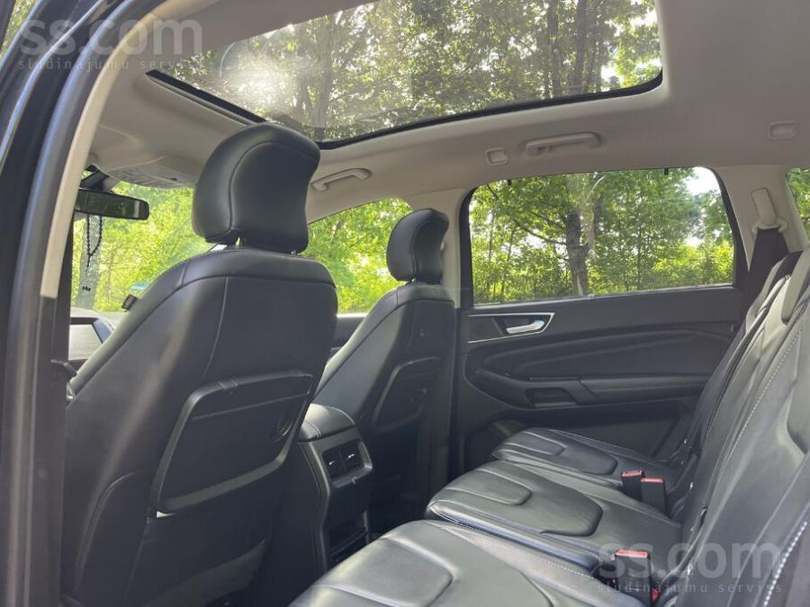 Black Ford S-Max 2016 in Riga, with an engine capacity of 2.00 L and mileage of 224 thousand km for 7950 €, photo 12 on AUTOMOTO.COM.LV