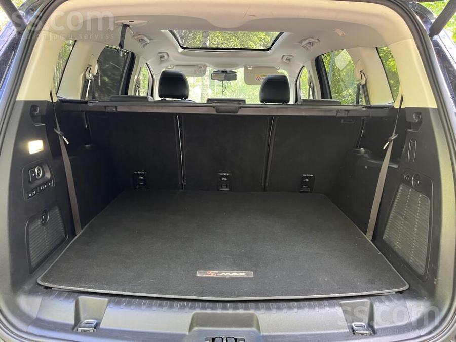 Black Ford S-Max 2016 in Riga, with an engine capacity of 2.00 L and mileage of 224 thousand km for 7950 €, photo 20 on AUTOMOTO.COM.LV