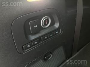 Black Ford S-Max 2016 in Riga, with an engine capacity of 2.00 L and mileage of 224 thousand km for 7950 €, photo 21 on AUTOMOTO.COM.LV