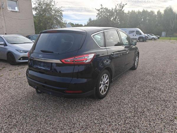 Melns Ford S-Max 2016 Viļņa, ar dzinēja tilpumu 1.50 L un nobraukumu 174 tūkst. km par 6950 €, foto 8 vietnē AUTOMOTO.COM.LV