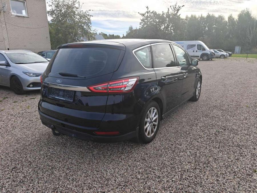 Melns Ford S-Max 2016 Viļņa, ar dzinēja tilpumu 1.50 L un nobraukumu 174 tūkst. km par 6950 €, foto 8 vietnē AUTOMOTO.COM.LV