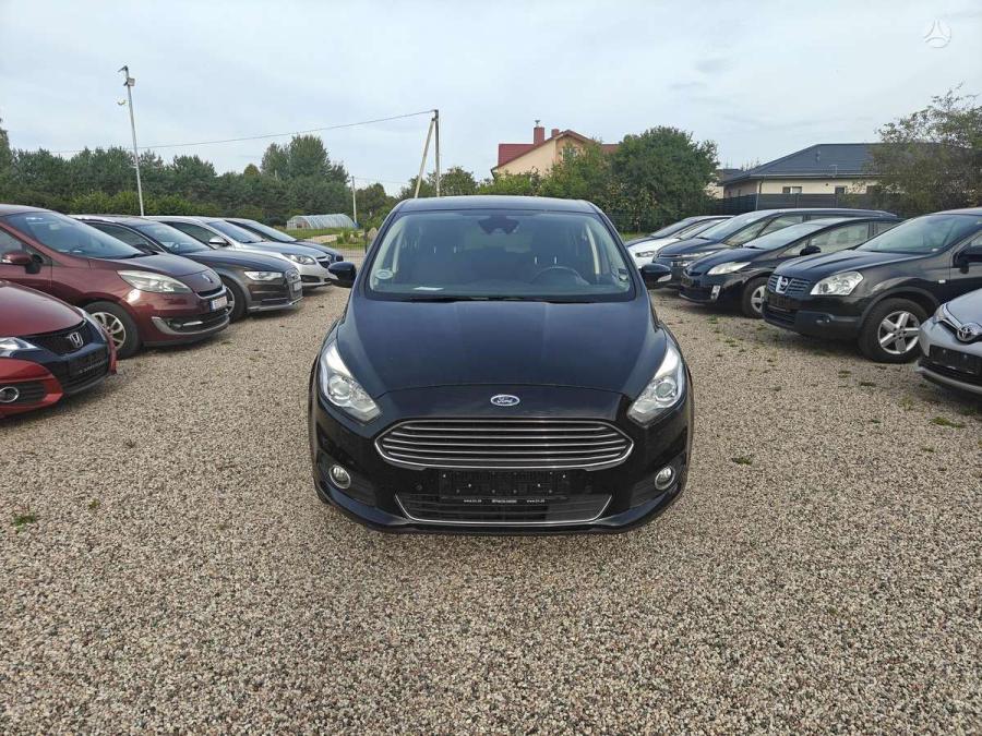 Black Ford S-Max 2016 in Vilnius, with an engine capacity of 1.50 L and mileage of 174 thousand km for 6950 €, photo 4 on AUTOMOTO.COM.LV