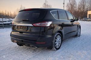 Black Ford S-Max 2017 in Pakruojis, with an engine capacity of 2.00 L and mileage of 365 thousand km for 5800 €, photo 3 on AUTOMOTO.COM.LV