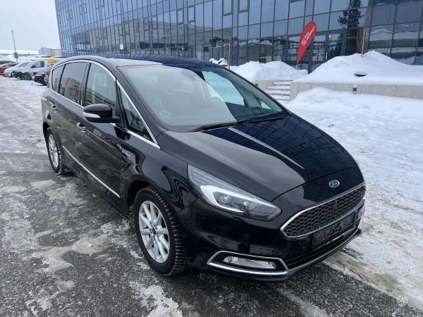 Melns Ford S-Max 2017 Panevēža, ar dzinēja tilpumu 2.00 L un nobraukumu 245 tūkst. km par 9500 €, foto 4 vietnē AUTOMOTO.COM.LV