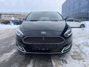 Black Ford S-Max 2017 in Panevezys, with an engine capacity of 2.00 L and mileage of 245 thousand km for 9500 €, photo 5 on AUTOMOTO.COM.LV