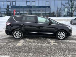 Black Ford S-Max 2017 in Panevezys, with an engine capacity of 2.00 L and mileage of 245 thousand km for 9500 €, photo 11 on AUTOMOTO.COM.LV