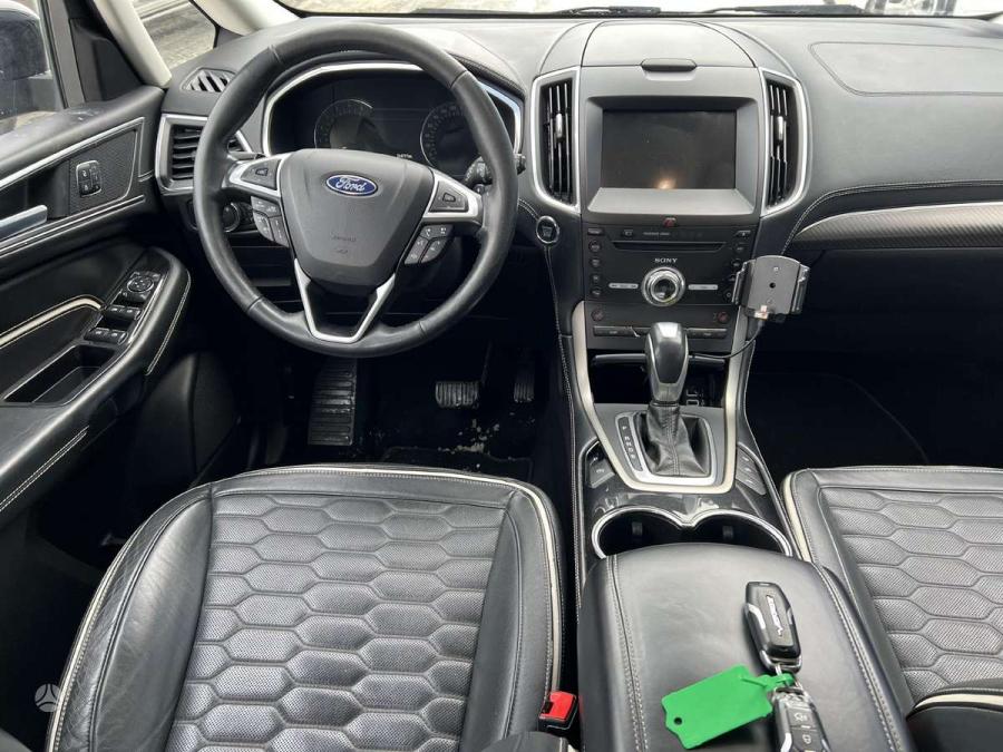 Black Ford S-Max 2017 in Panevezys, with an engine capacity of 2.00 L and mileage of 245 thousand km for 9500 €, photo 17 on AUTOMOTO.COM.LV