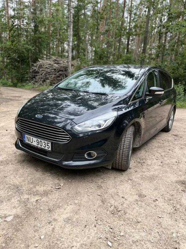 Black Ford S-Max 2017 in Bauska, with an engine capacity of 2.00 L and mileage of 317 thousand km for 9000 €, photo 1 on AUTOMOTO.COM.LV
