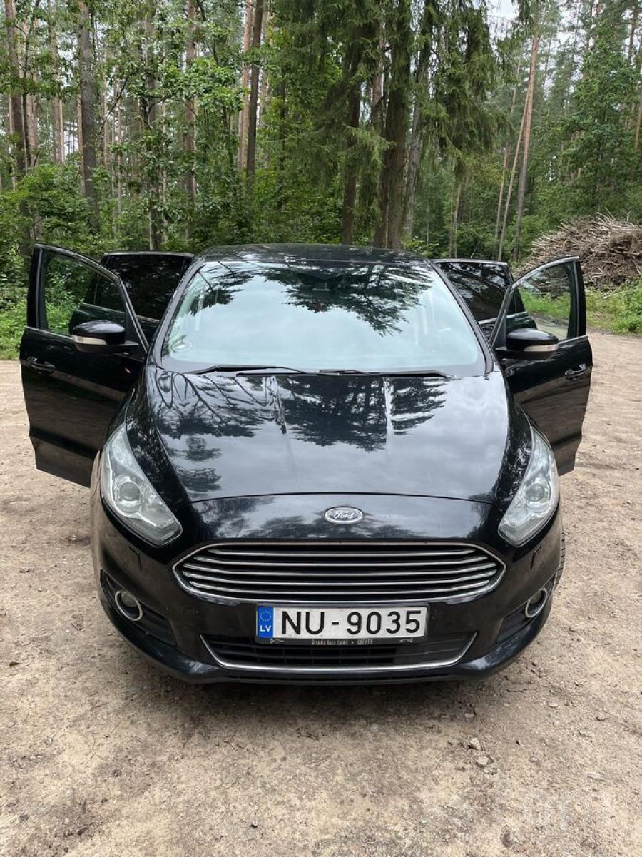 Melns Ford S-Max 2017 Bauska, ar dzinēja tilpumu 2.00 L un nobraukumu 317 tūkst. km par 9000 €, foto 6 vietnē AUTOMOTO.COM.LV