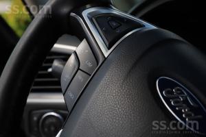 Black Ford S-Max 2017 in Tukums, with an engine capacity of 2.00 L and mileage of 262 thousand km for 6990 €, photo 9 on AUTOMOTO.COM.LV