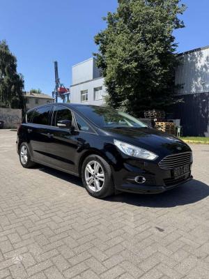 Melns Ford S-Max 2017 Klaipėda, ar dzinēja tilpumu 2.00 L un nobraukumu 190 tūkst. km par 7500 €, foto  vietnē AUTOMOTO.COM.LV