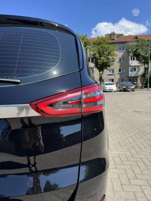 Black Ford S-Max 2017 in Klaipeda, with an engine capacity of 2.00 L and mileage of 190 thousand km for 7500 €, photo 15 on AUTOMOTO.COM.LV