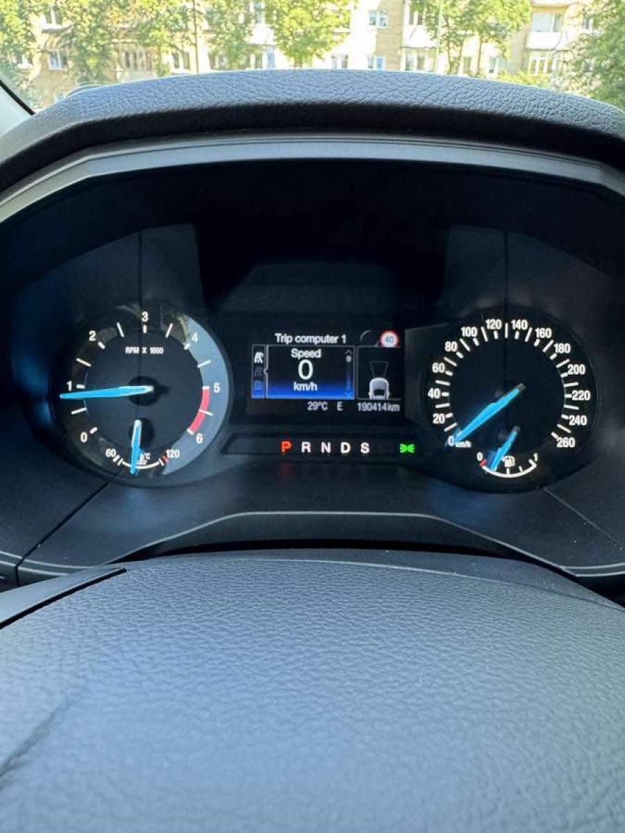 Black Ford S-Max 2017 in Klaipeda, with an engine capacity of 2.00 L and mileage of 190 thousand km for 7500 €, photo 33 on AUTOMOTO.COM.LV