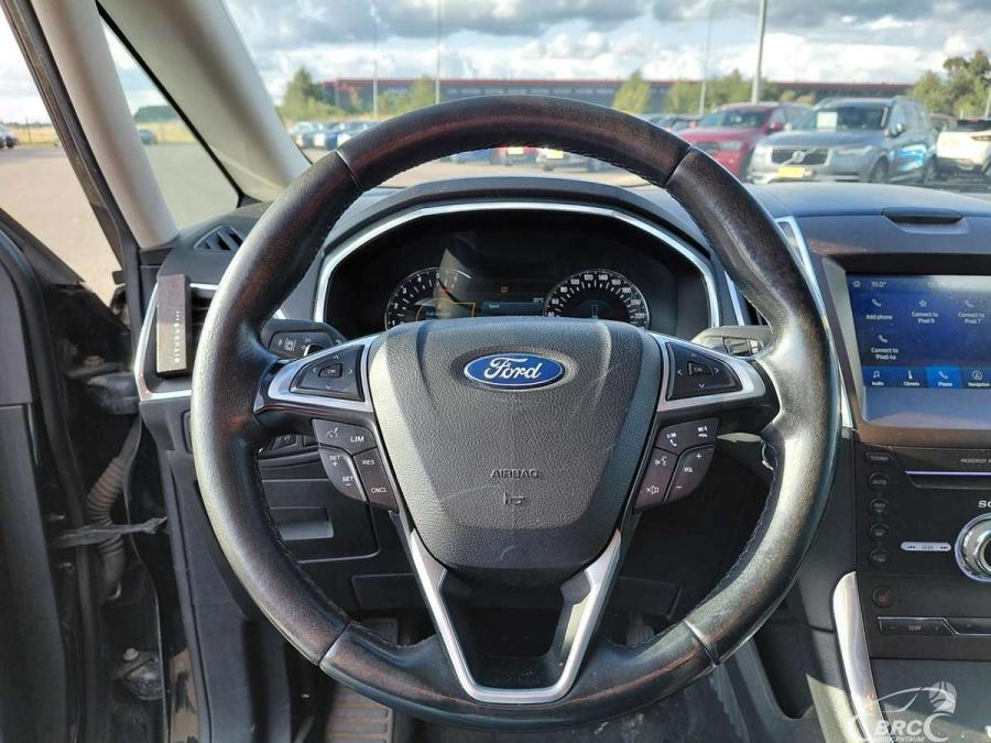 Black Ford S-Max 2017 in Vilnius, with an engine capacity of 2.00 L and mileage of 340 thousand km for 8900 €, photo 9 on AUTOMOTO.COM.LV