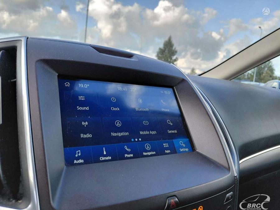 Black Ford S-Max 2017 in Vilnius, with an engine capacity of 2.00 L and mileage of 340 thousand km for 8900 €, photo 20 on AUTOMOTO.COM.LV