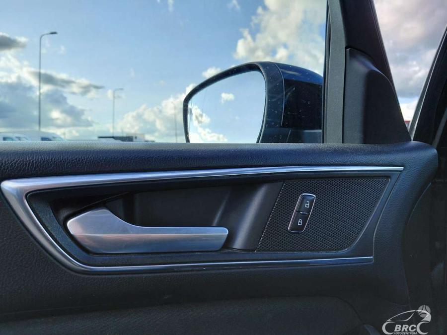 Black Ford S-Max 2017 in Vilnius, with an engine capacity of 2.00 L and mileage of 340 thousand km for 8900 €, photo 27 on AUTOMOTO.COM.LV