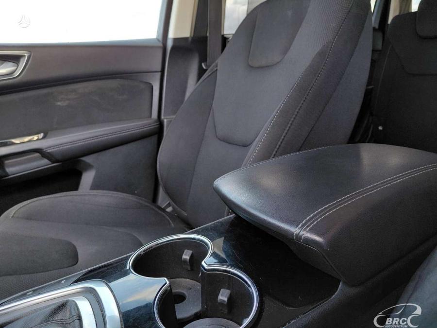 Black Ford S-Max 2017 in Vilnius, with an engine capacity of 2.00 L and mileage of 340 thousand km for 8900 €, photo 31 on AUTOMOTO.COM.LV