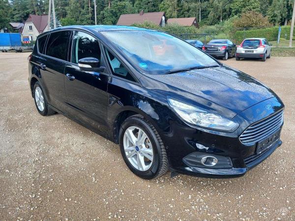 Black Ford S-Max 2017 in Kelme, with an engine capacity of 1.50 L and mileage of 126 thousand km for 7900 €, photo 4 on AUTOMOTO.COM.LV