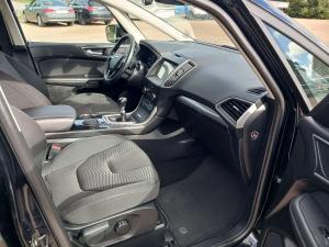 Black Ford S-Max 2017 in Kelme, with an engine capacity of 1.50 L and mileage of 126 thousand km for 7900 €, photo 13 on AUTOMOTO.COM.LV