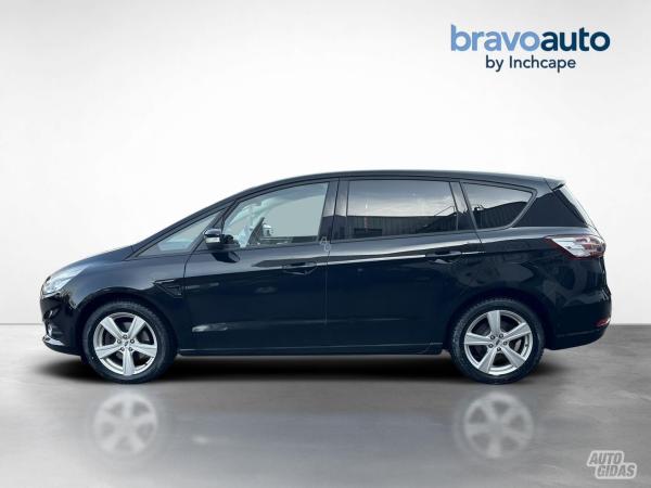 Black Ford S-Max 2017 in Kaunas, with an engine capacity of 1.50 L and mileage of 105 thousand km for 11999 €, photo 3 on AUTOMOTO.COM.LV